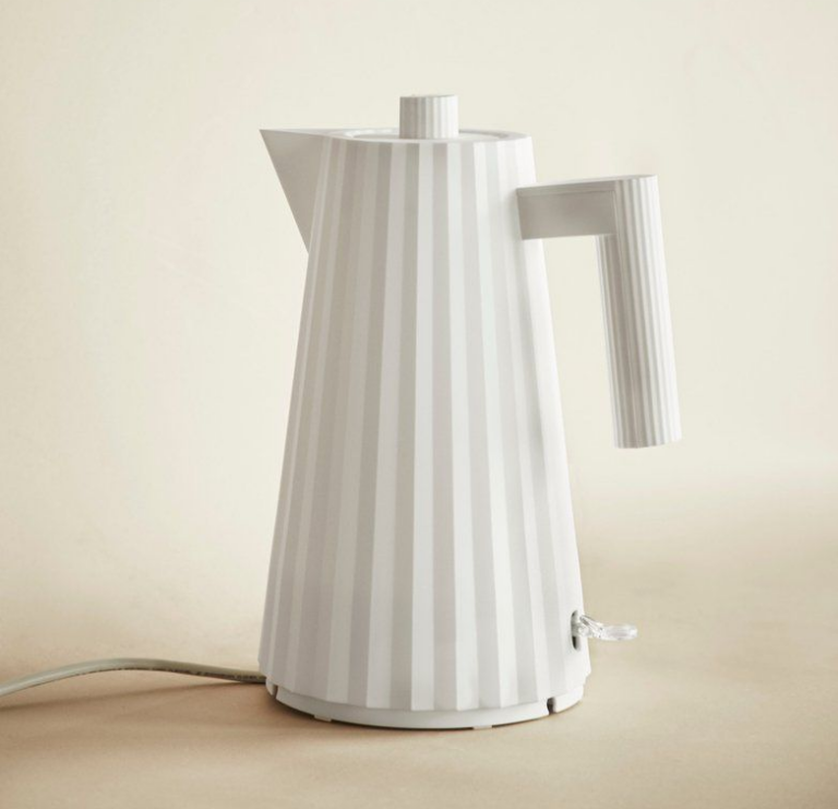 Why a White Electric Kettle is the Perfect Addition to Your Modern Home ...